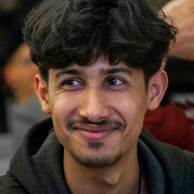 Adem Othman - NetSec Graduate, Developer & Designer